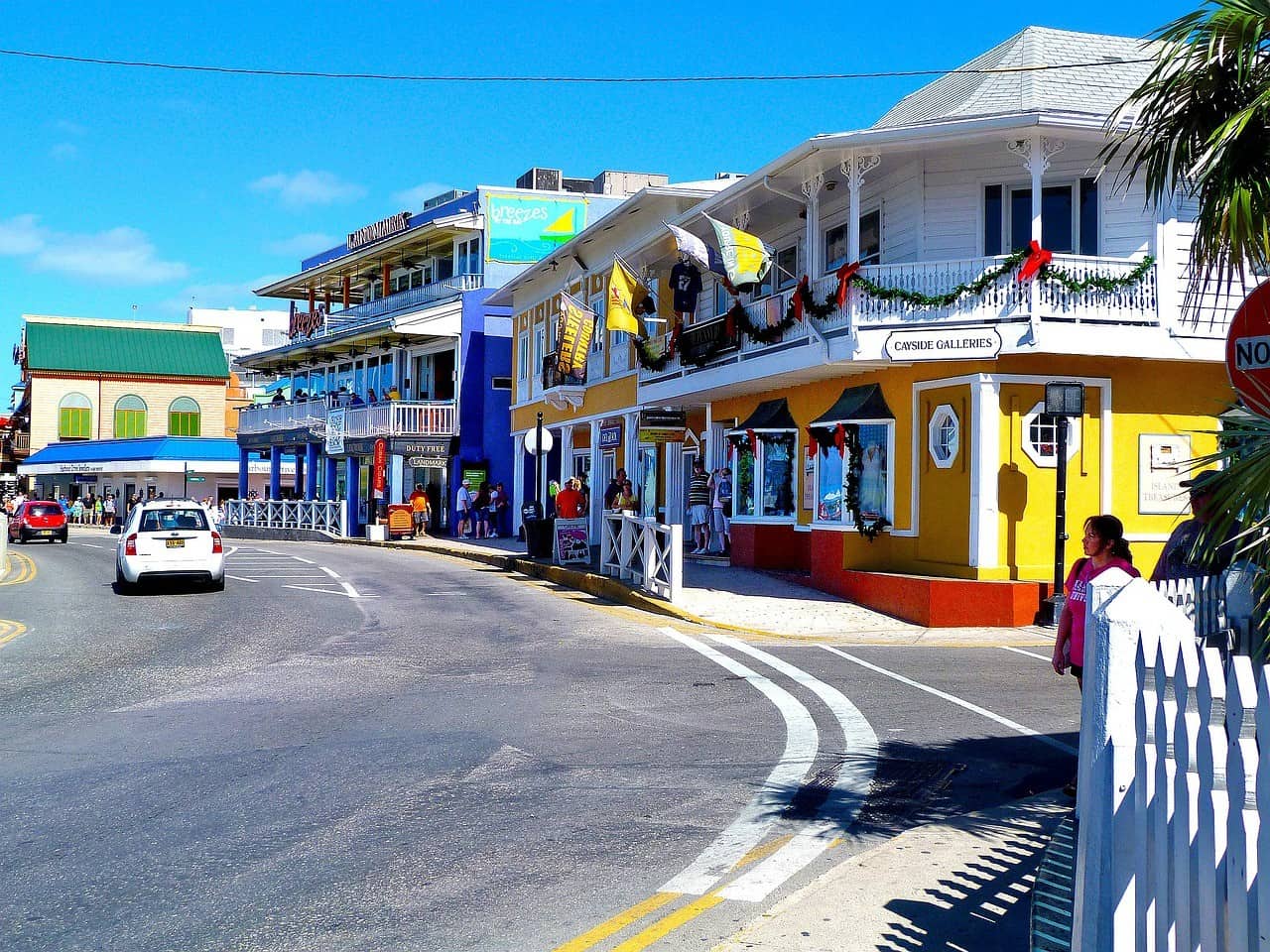 5 Amazing Reasons to Living Life as an Expat in Cayman Islands